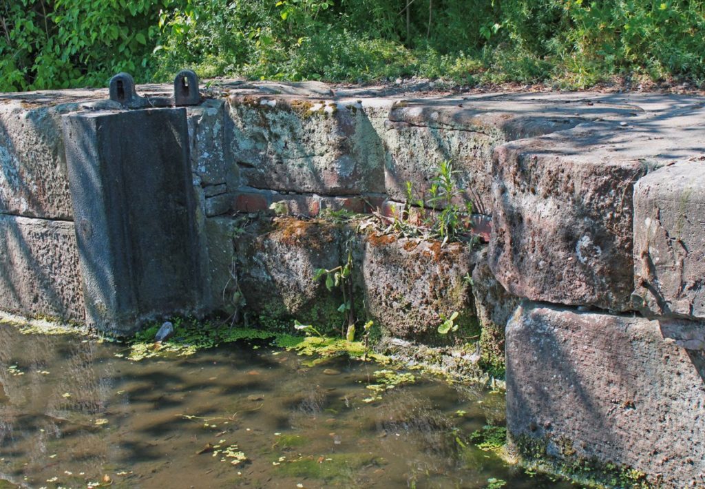 Newport Lock recess – Shrewsbury & Newport Canals Trust